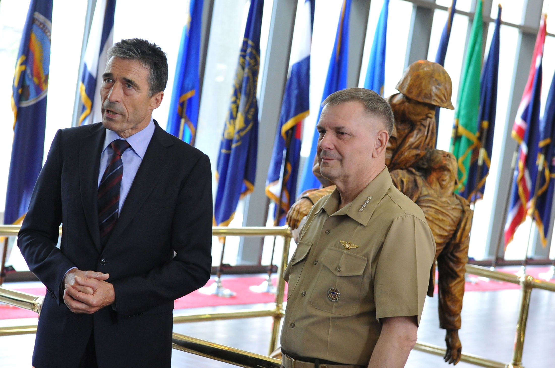 Rasmussen starts tour in the US with visit to wounded troops - Atlantic ...