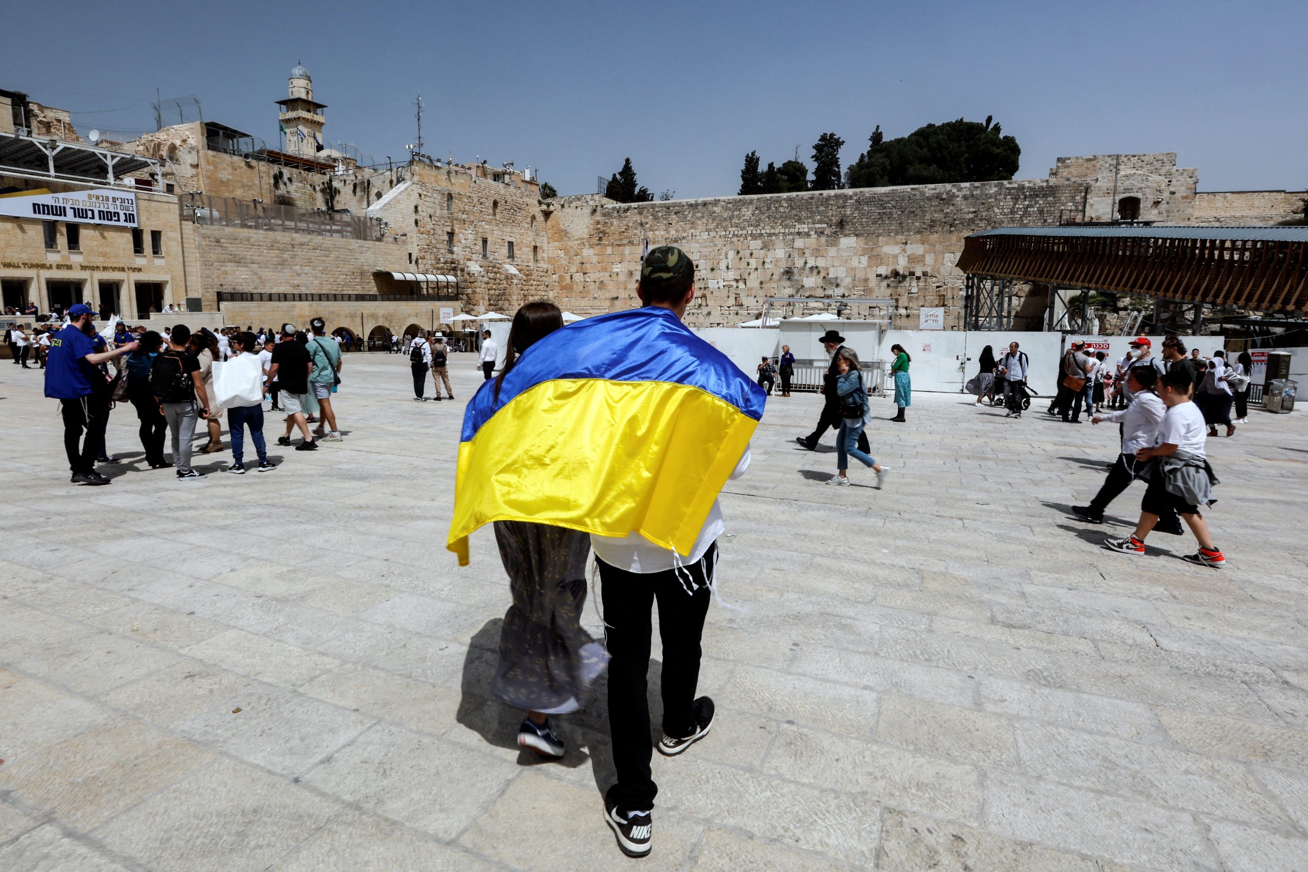 Israel won’t stick out its neck for Ukraine. It’s because of Russia ...
