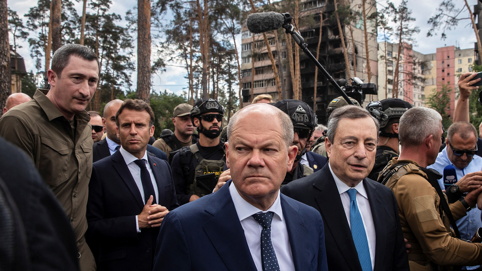 How NATO can stick together and keep the pressure on Russia, according ...