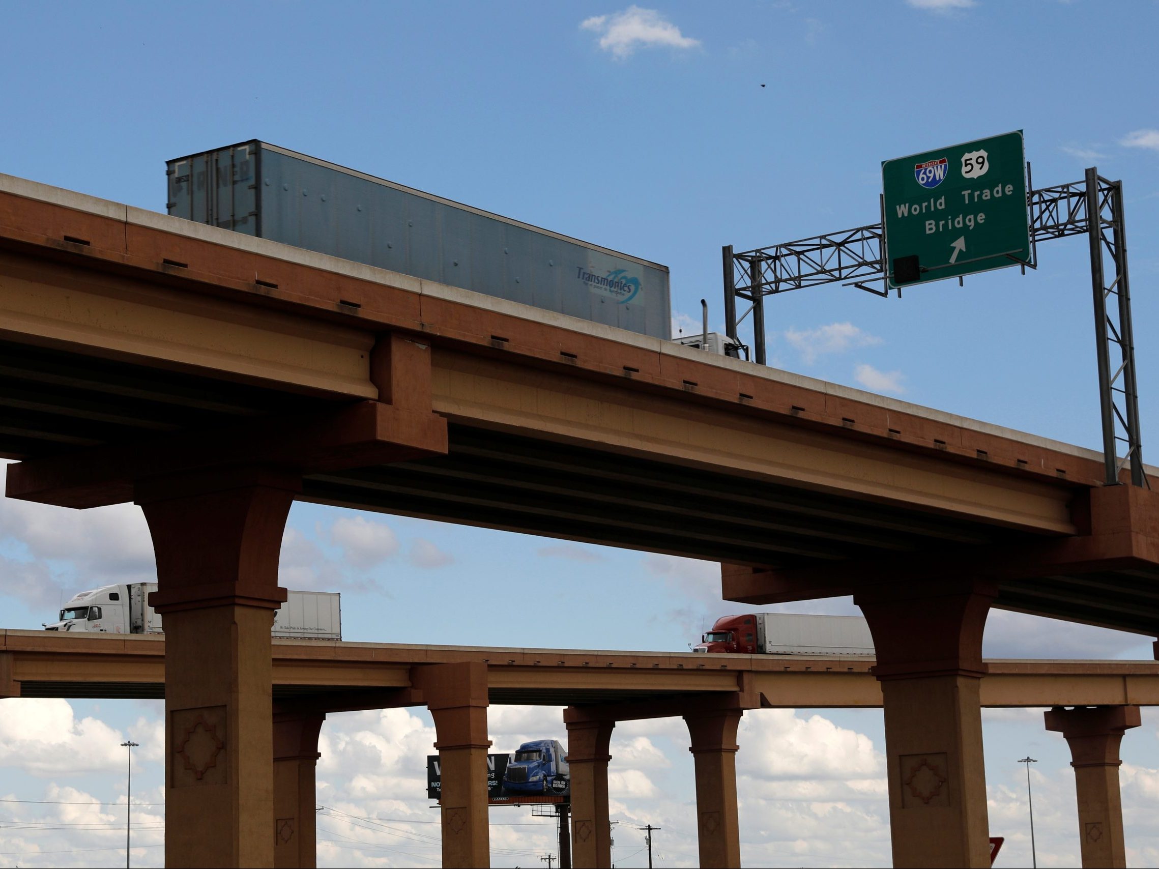 Beyond the US-Mexico border: Destination of final goods, environmental ...