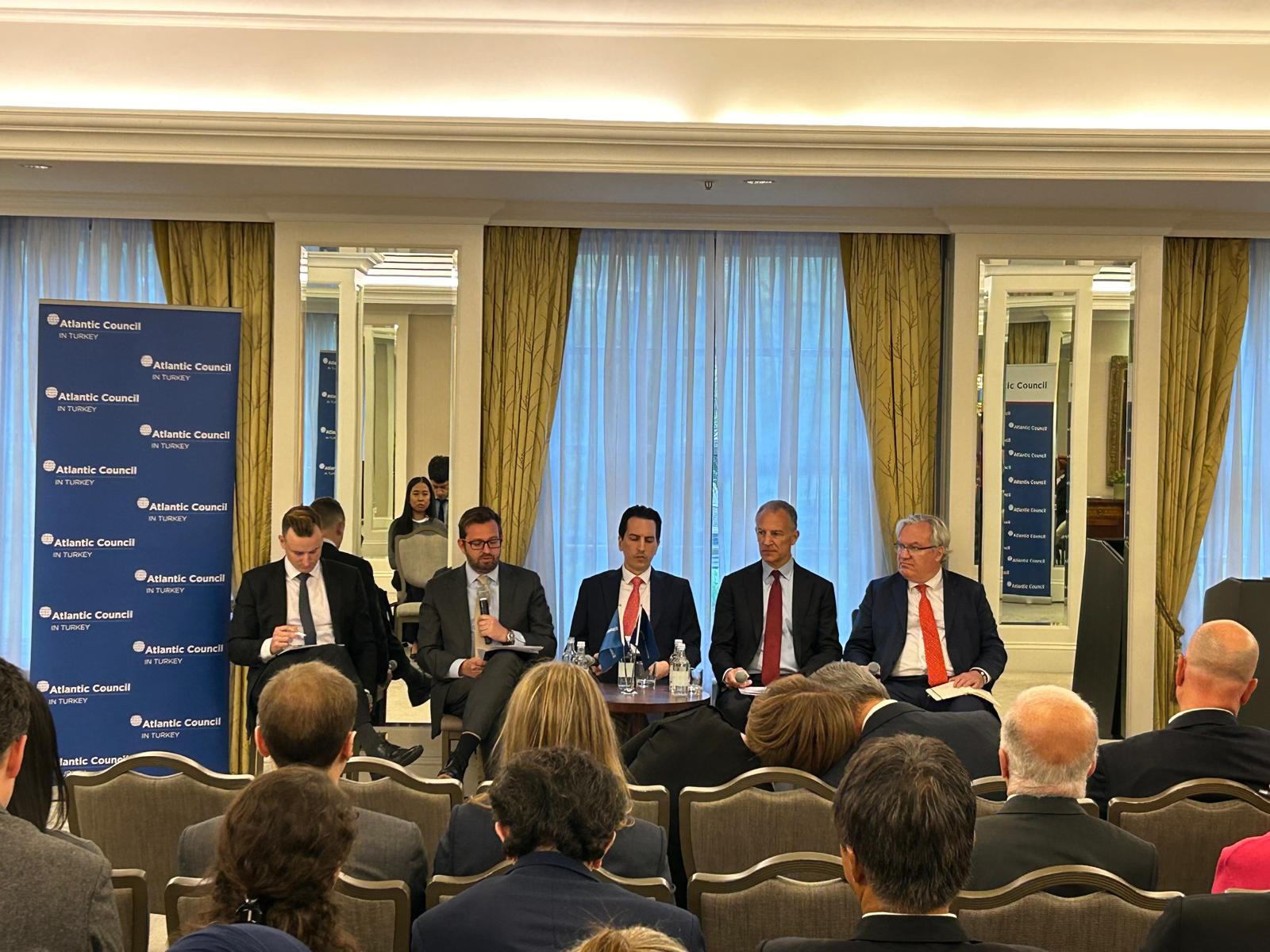 Report launch on the future of natural gas in the energy mix and energy ...