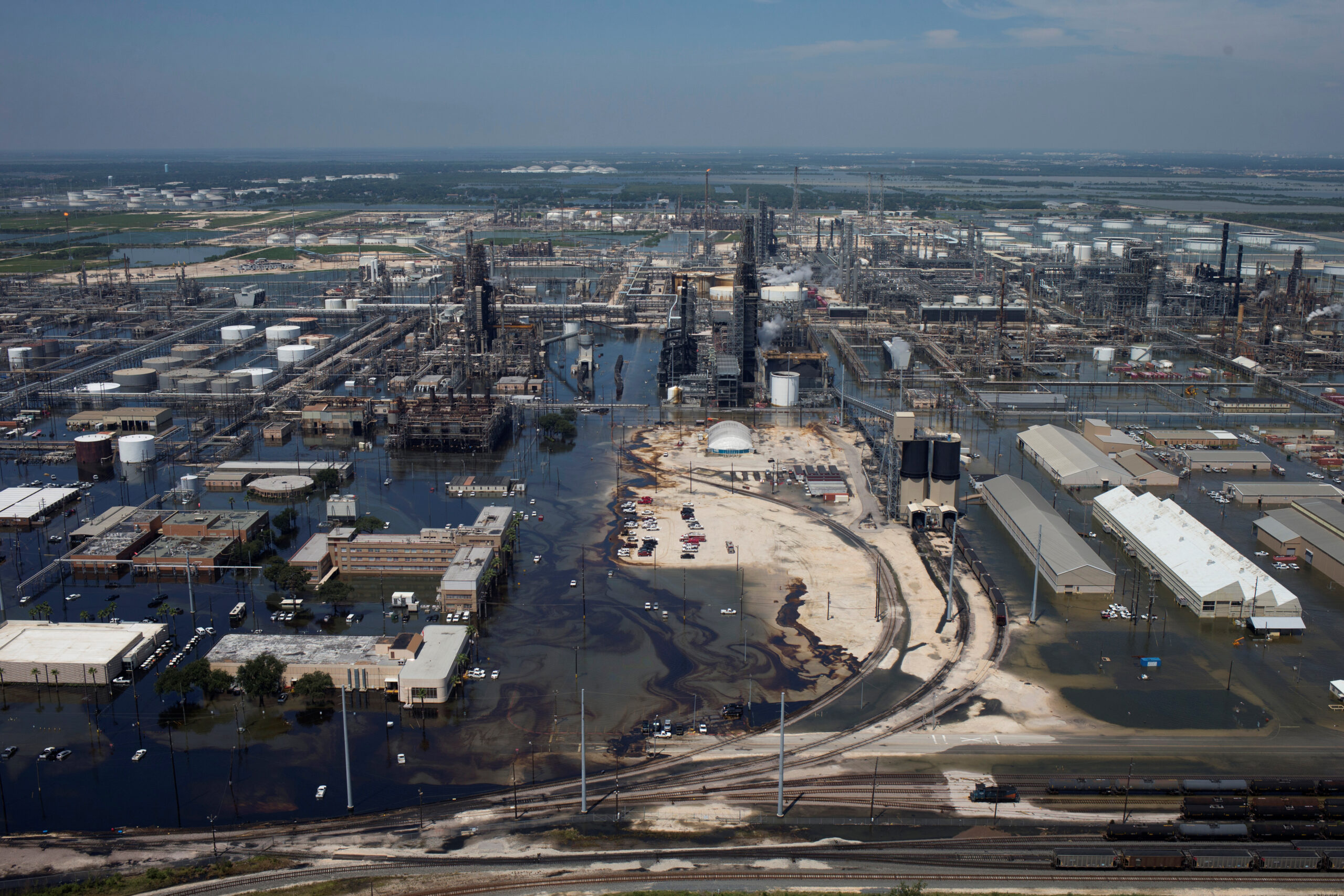 Hurricanes could upend US oil and gas exports and global energy markets ...